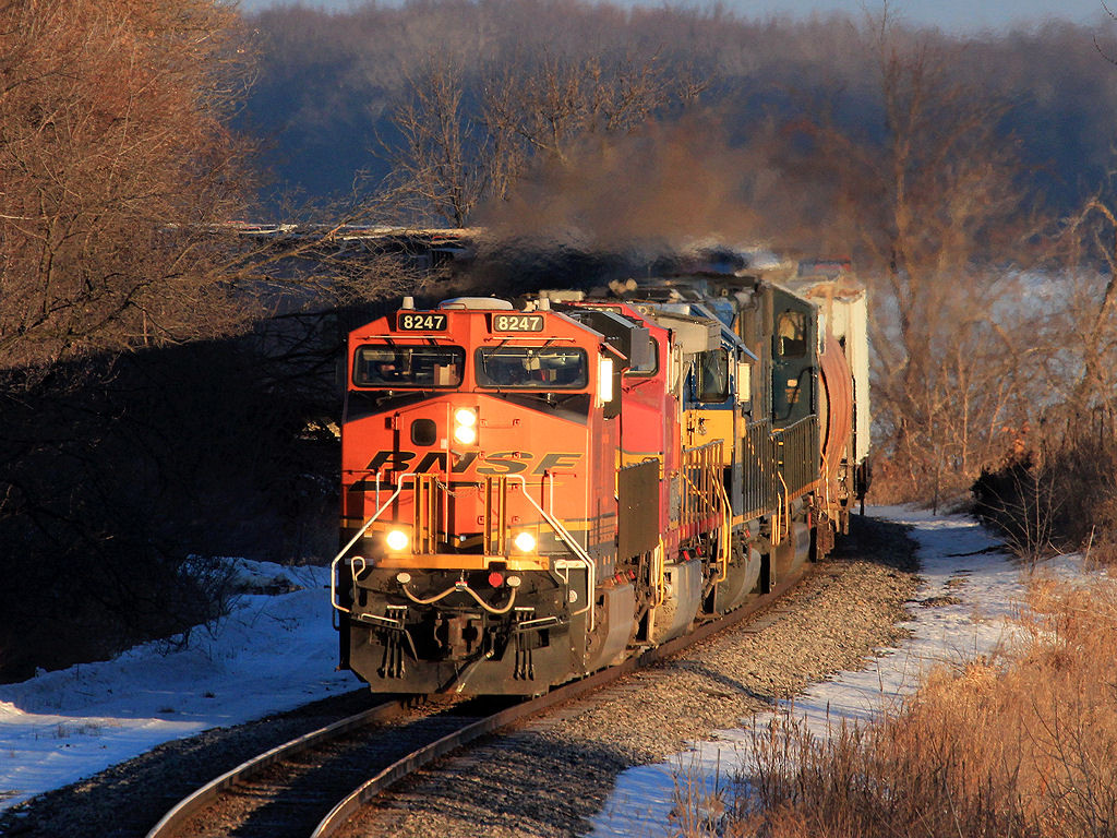 BNSF 8247